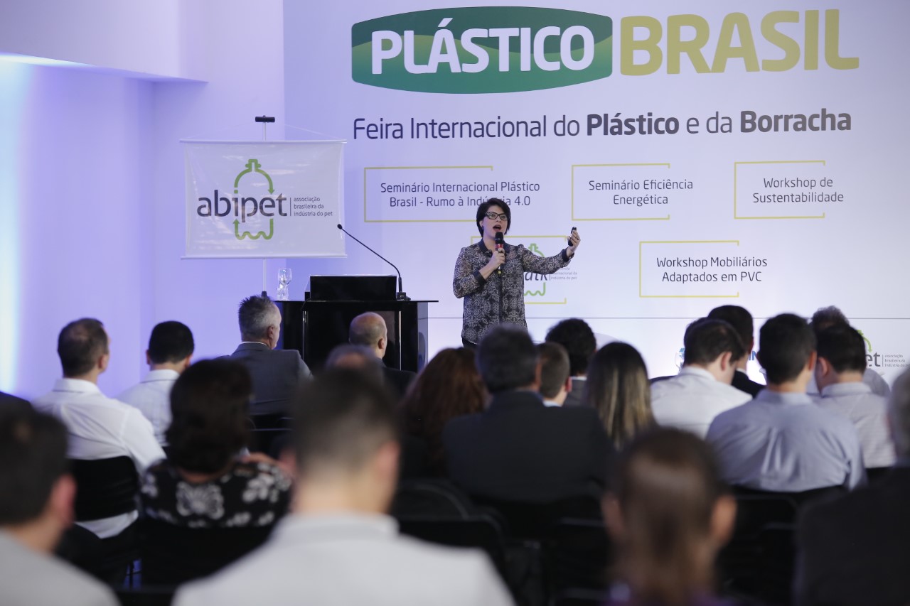 Plástico Brasil discute temas relacionados à sustentabilidade em
